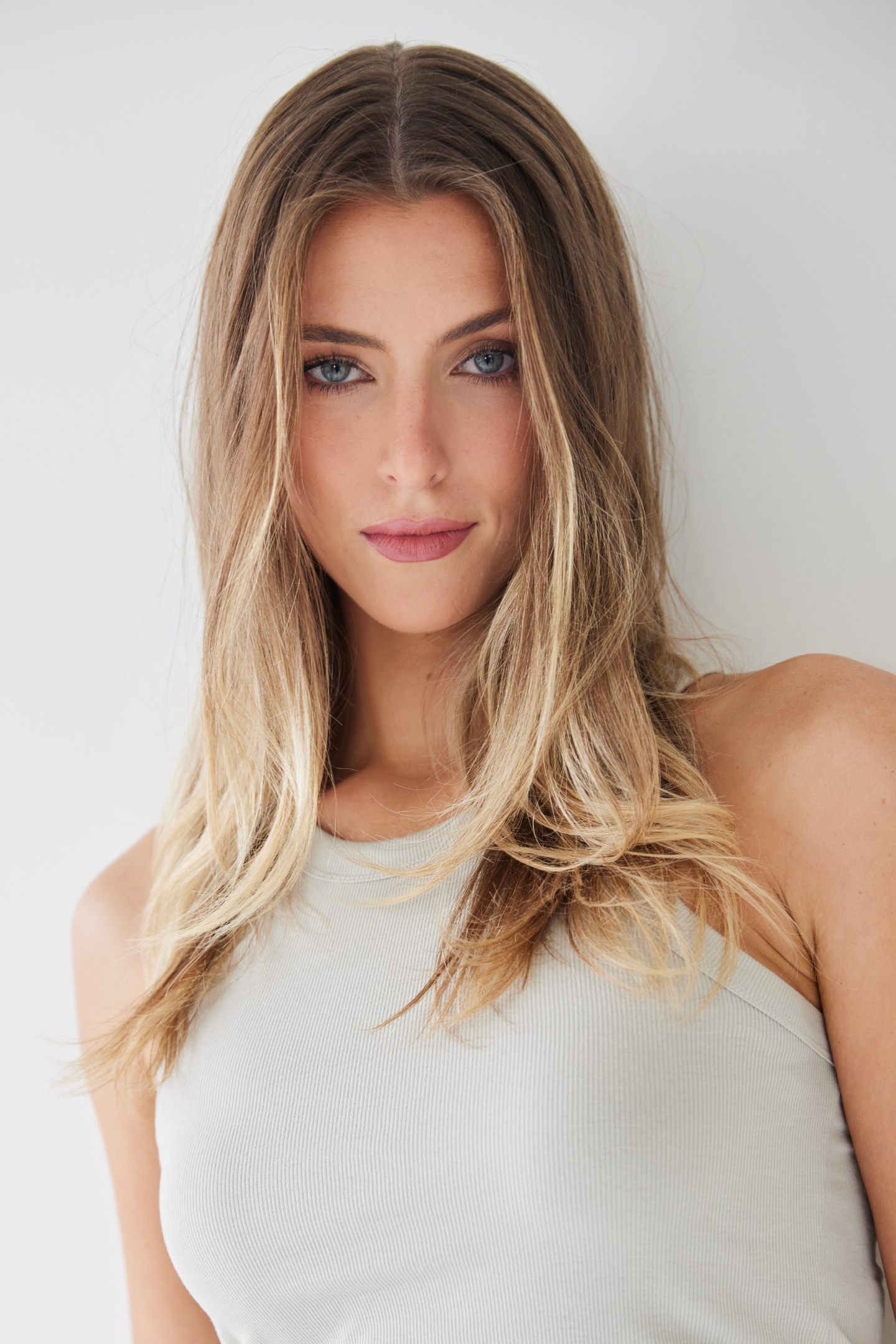 CARA ELLIS | Silhouette Models