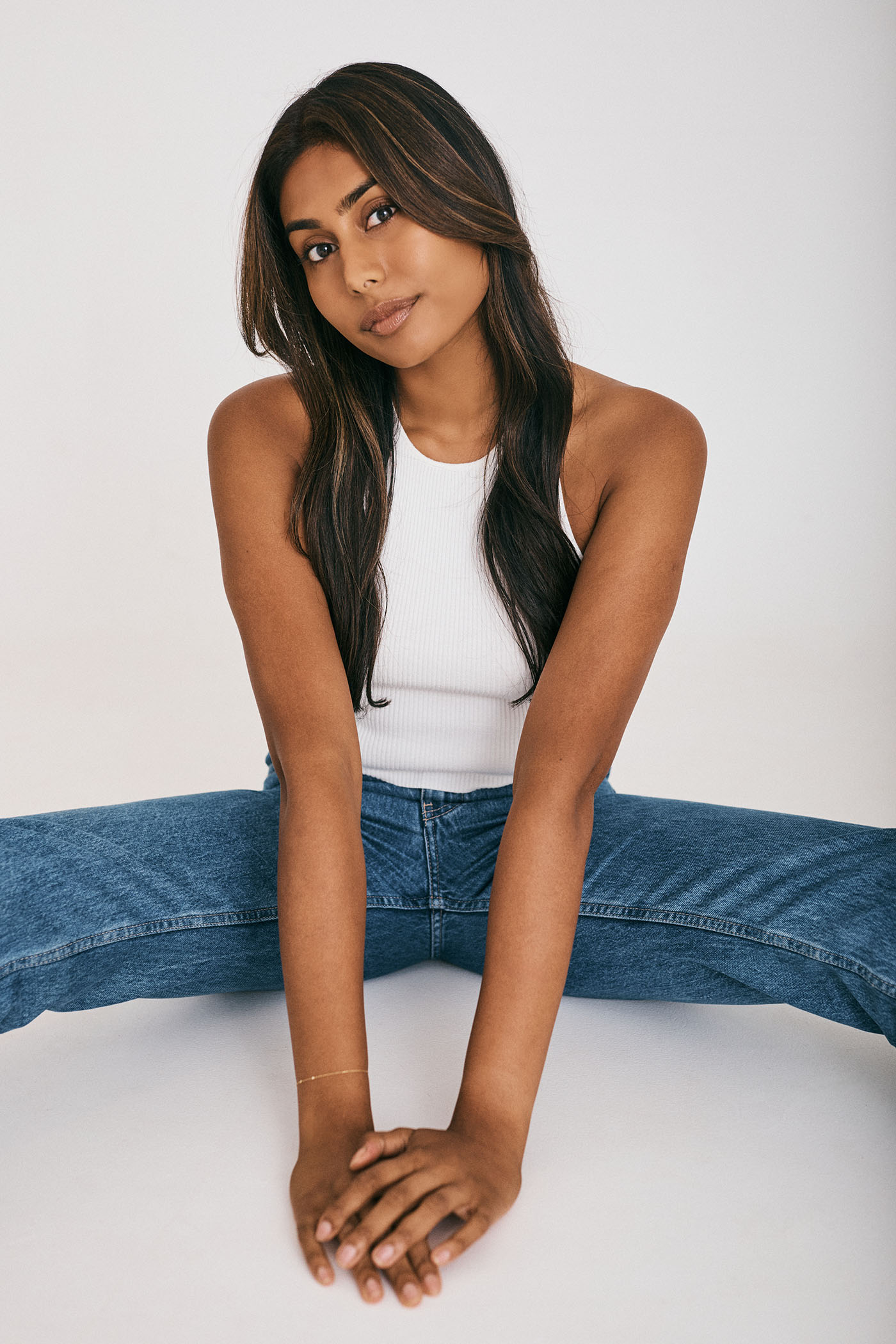 HANNAH NAIDU | Silhouette Models