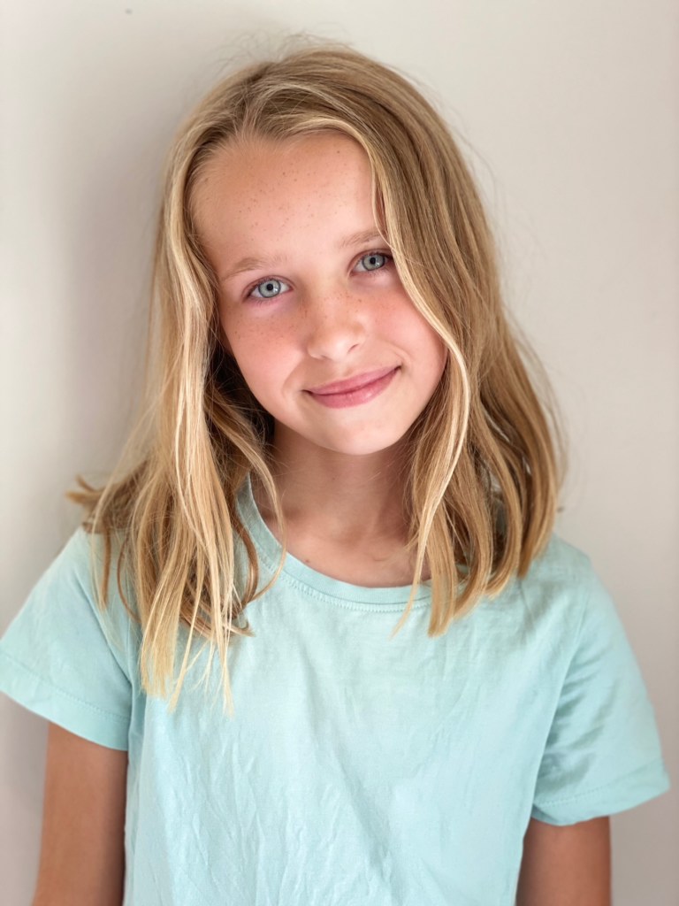 ISABEL – 9 y/o | Silhouette Models