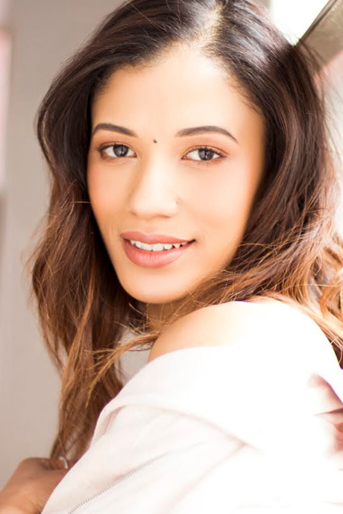 Curve | Silhouette Models